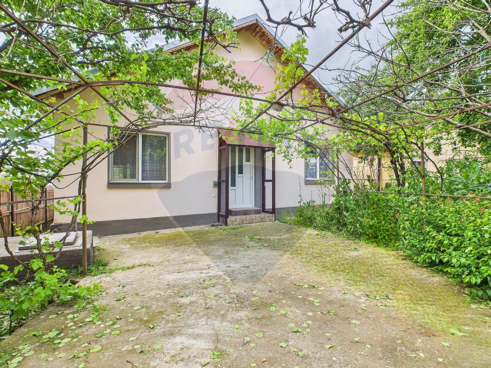 Casa/vila 3 camere vanzare Giurgiu, Varasti RMX164872 | RE/MAX Romania