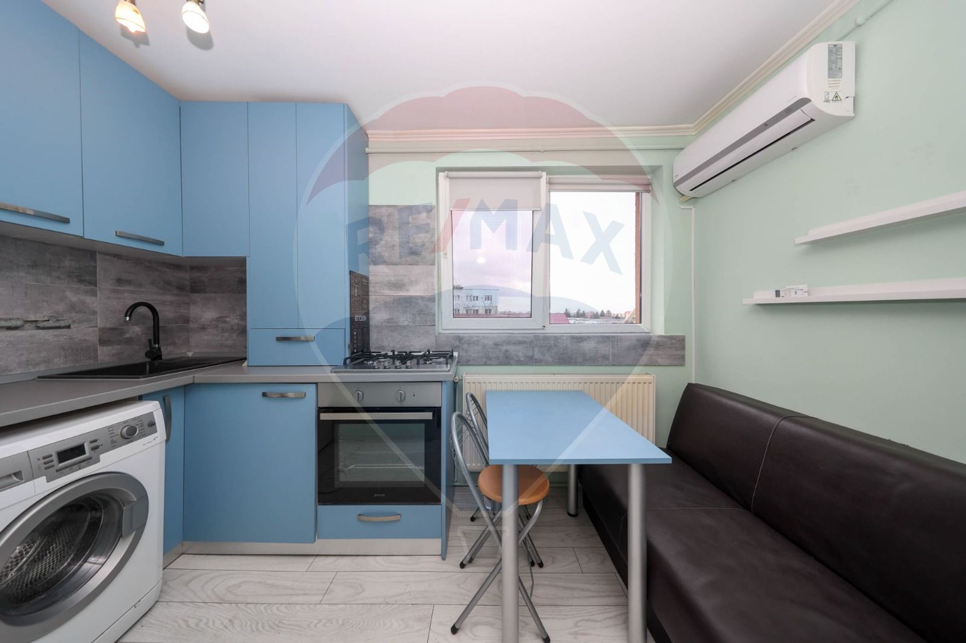 Garsoniera , inchiriere in Brasov, Uzina 2 RMX170804 | RE/MAX Romania